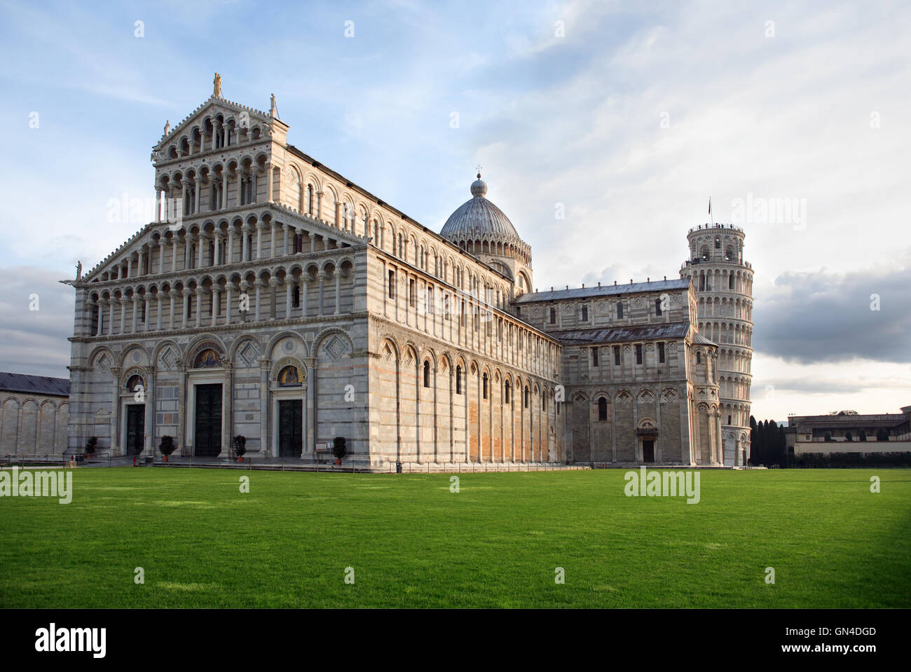 Pisa structure hi-res stock photography and images - Alamy