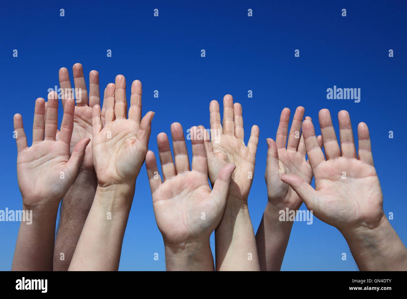 Audience hands up hi-res stock photography and images - Alamy