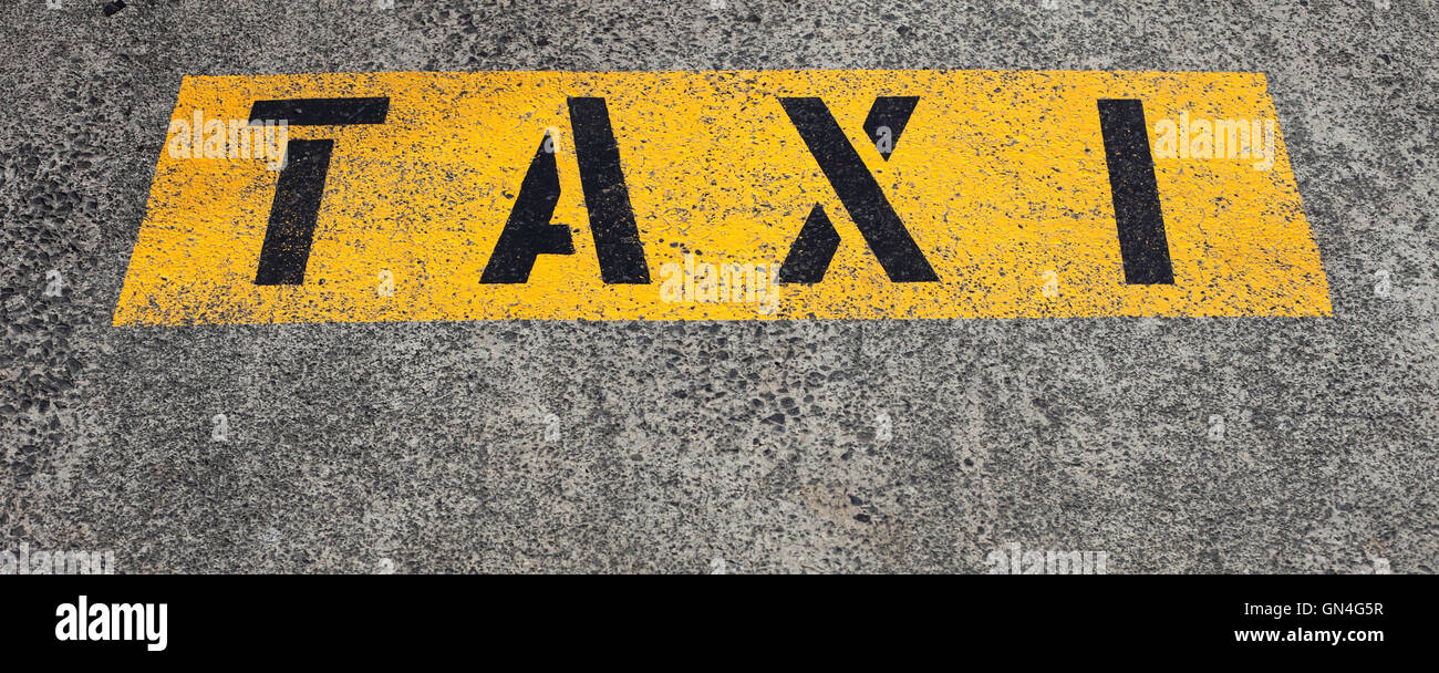 Cabstand hi-res stock photography and images - Alamy