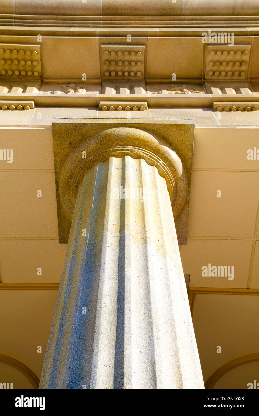 Classical american architecture hi-res stock photography and images - Alamy