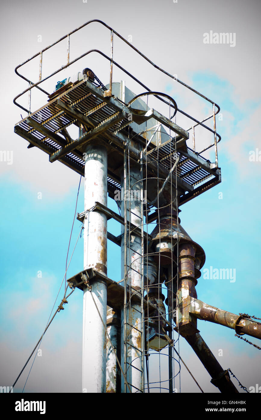 Crop processing hi-res stock photography and images - Alamy