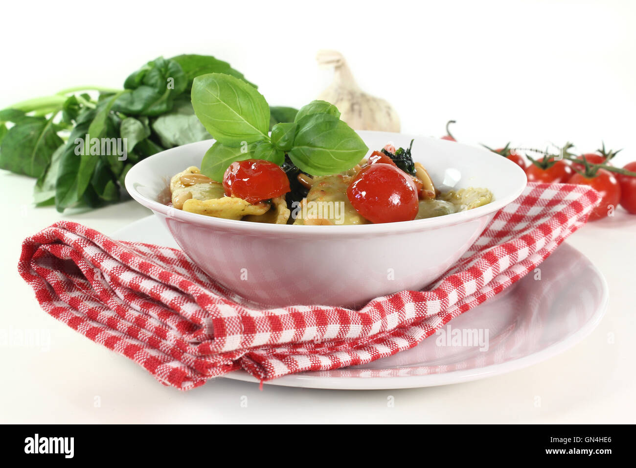 Cappelletti pasta hi-res stock photography and images - Alamy
