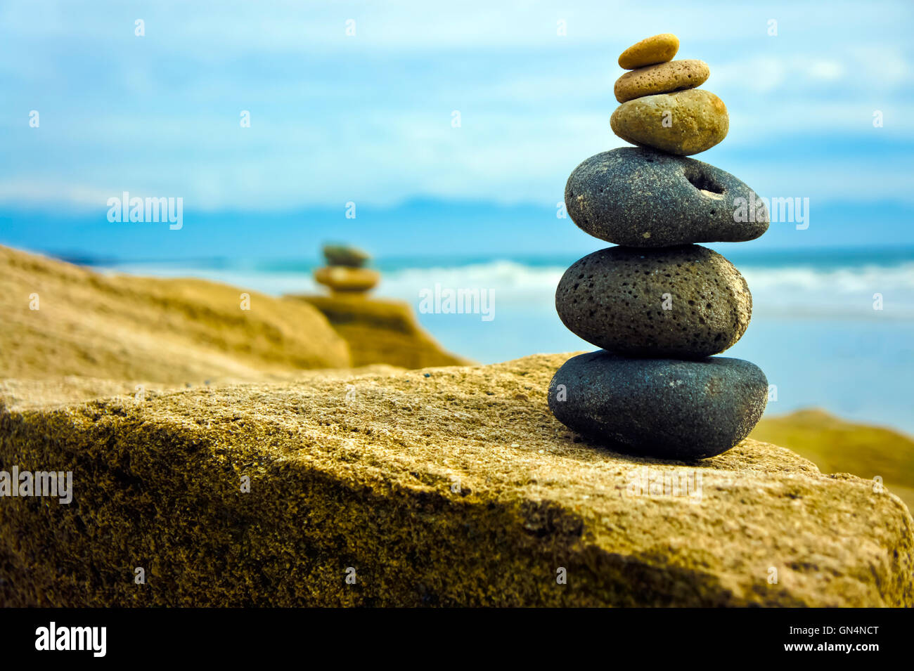 Stone stacked together symbol hi-res stock photography and images - Alamy