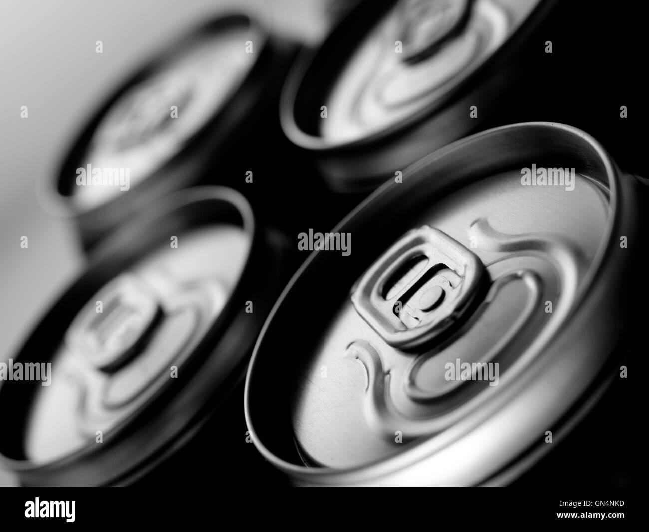 Beer cans white hi-res stock photography and images - Alamy
