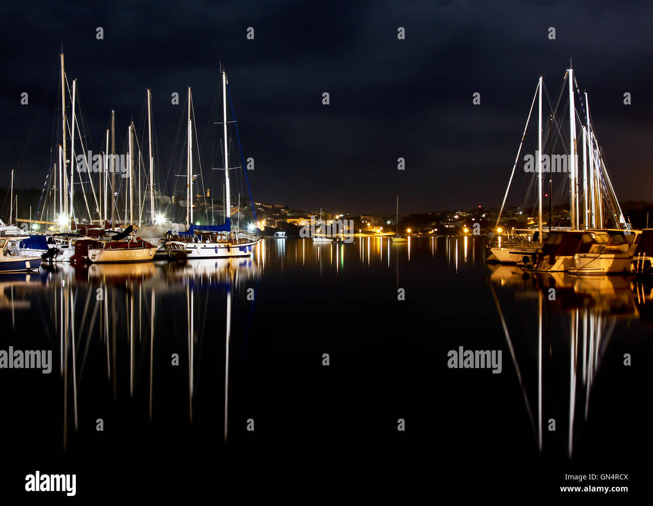 night in the harbour Stock Photo - Alamy