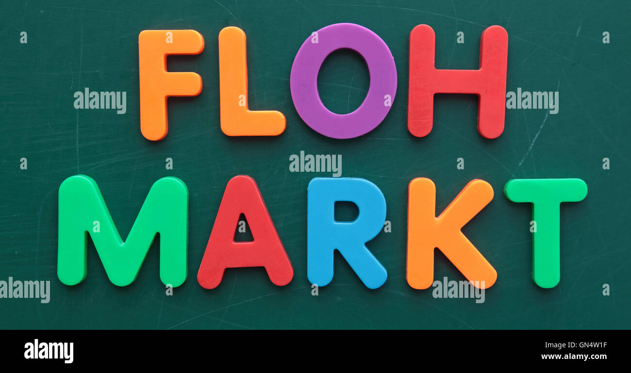 Flohmarkt (Engl.: Garage sale Stock Photo - Alamy