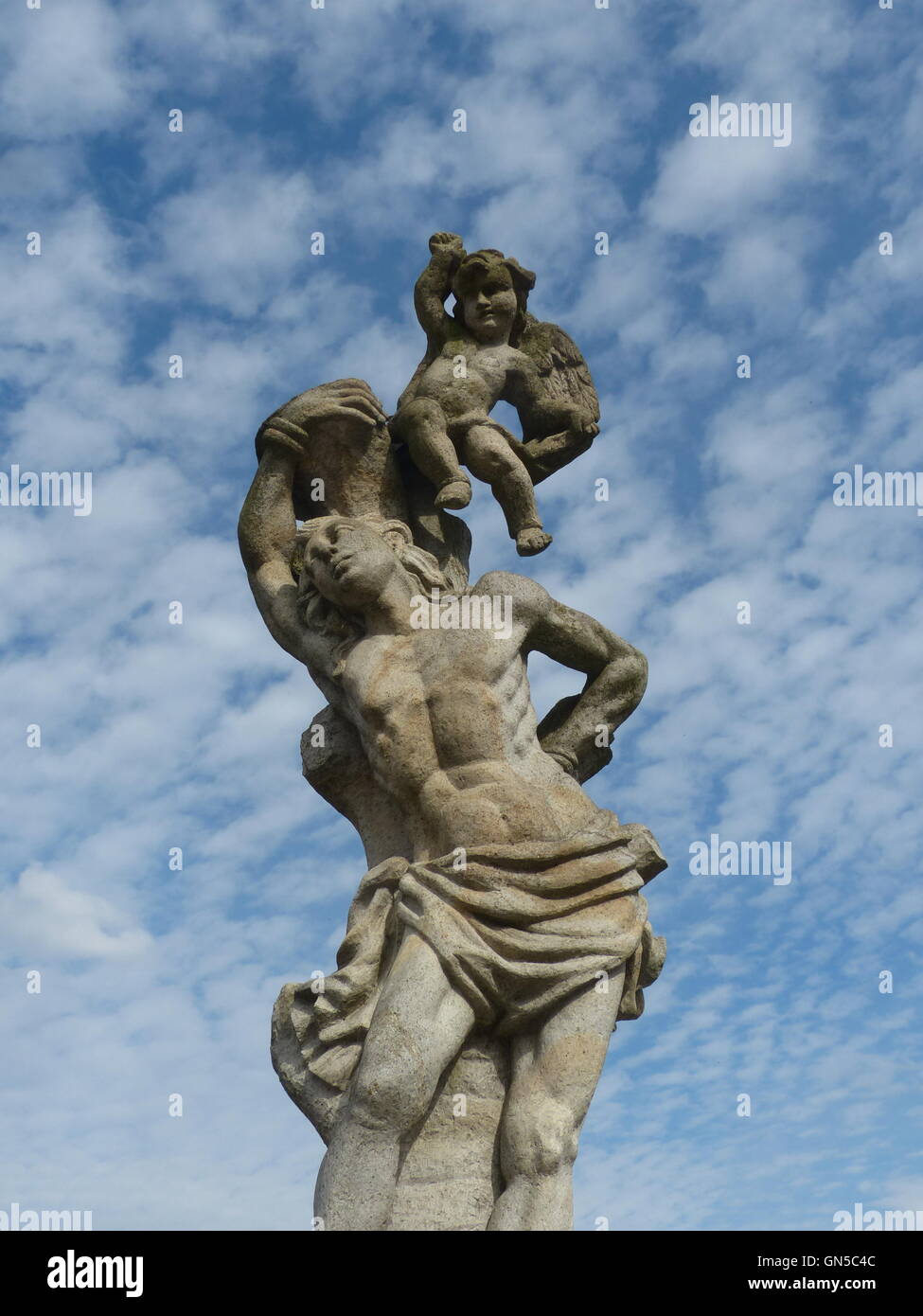Granite stone statues hi-res stock photography and images - Alamy
