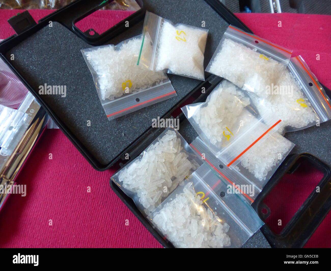 Illegal drugs, cocaine Stock Photo - Alamy