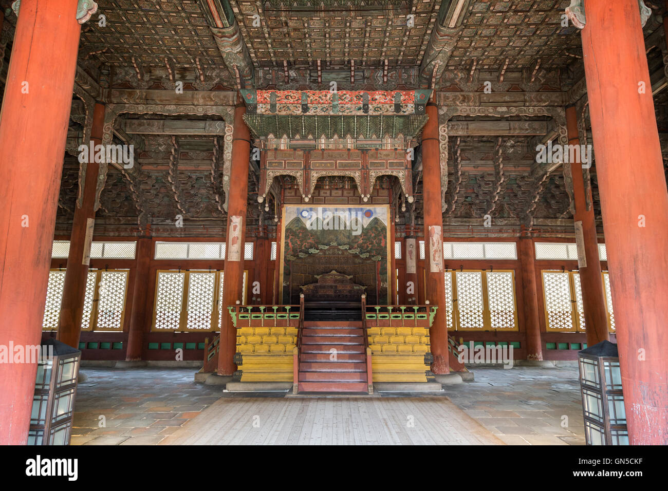 Inside the Junghwajeon, the main hall of Deoksugung Palace in Seoul ...