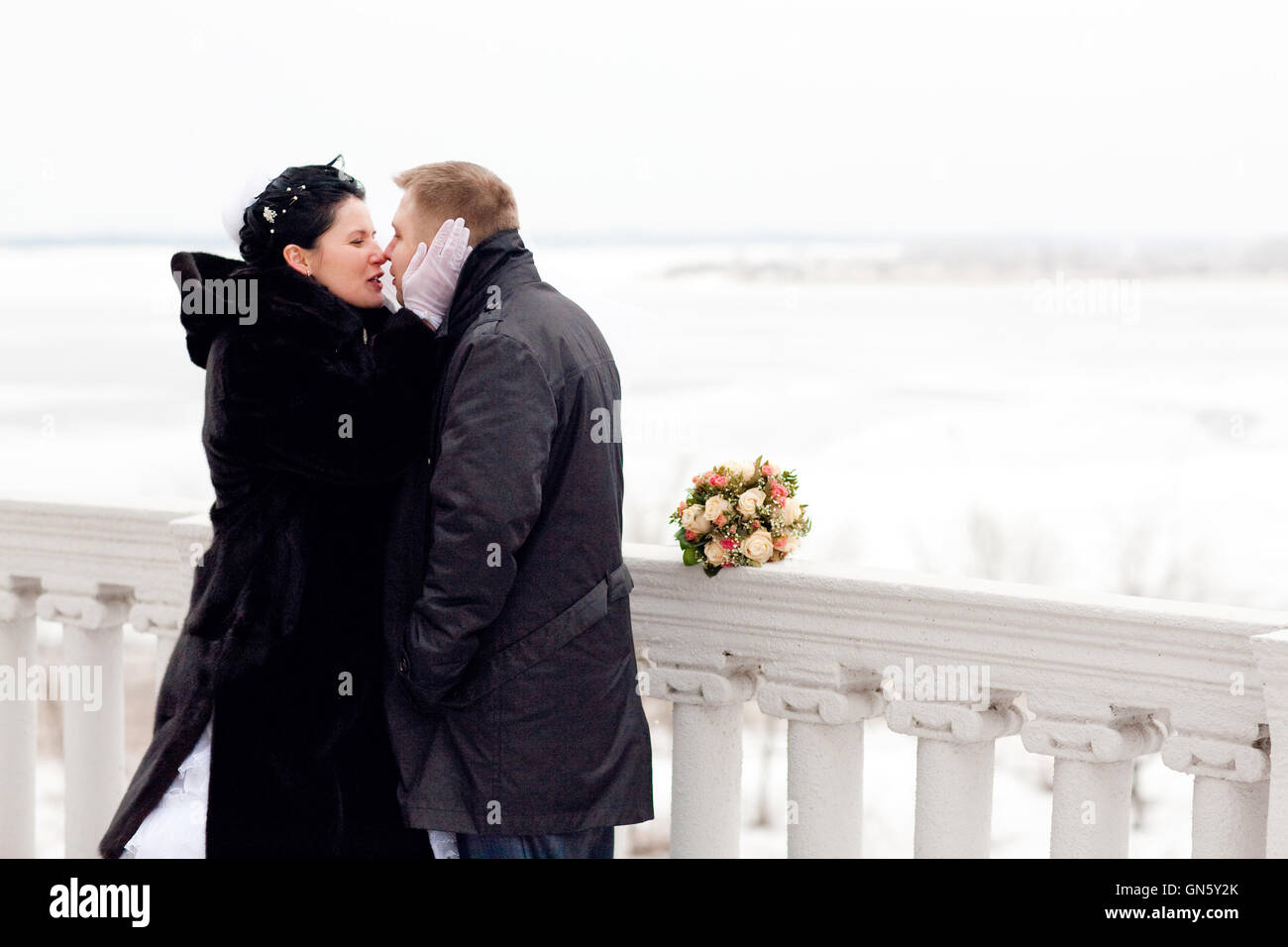 kiss in winter Stock Photo - Alamy kiss in winter Stock Photo - Alamy