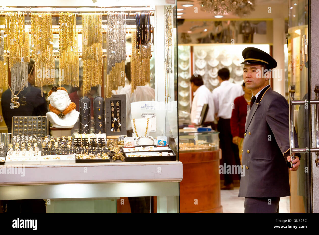 Gold souk, Dubai, United Arab Emirates Stock Photo - Alamy
