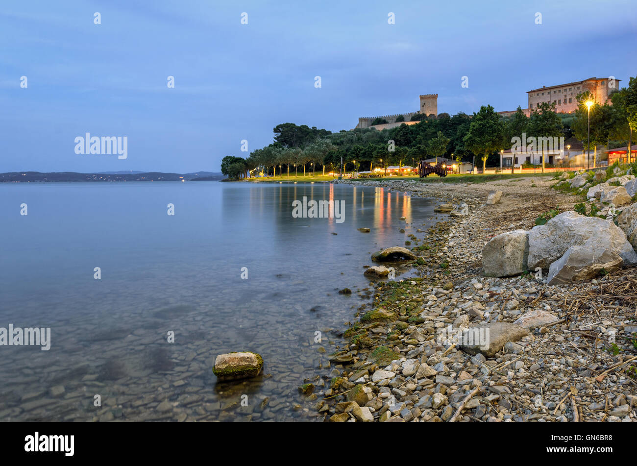 Lago Trasimeno (Umbria) Panorama at Castiglione del Lago Stock Photo ...