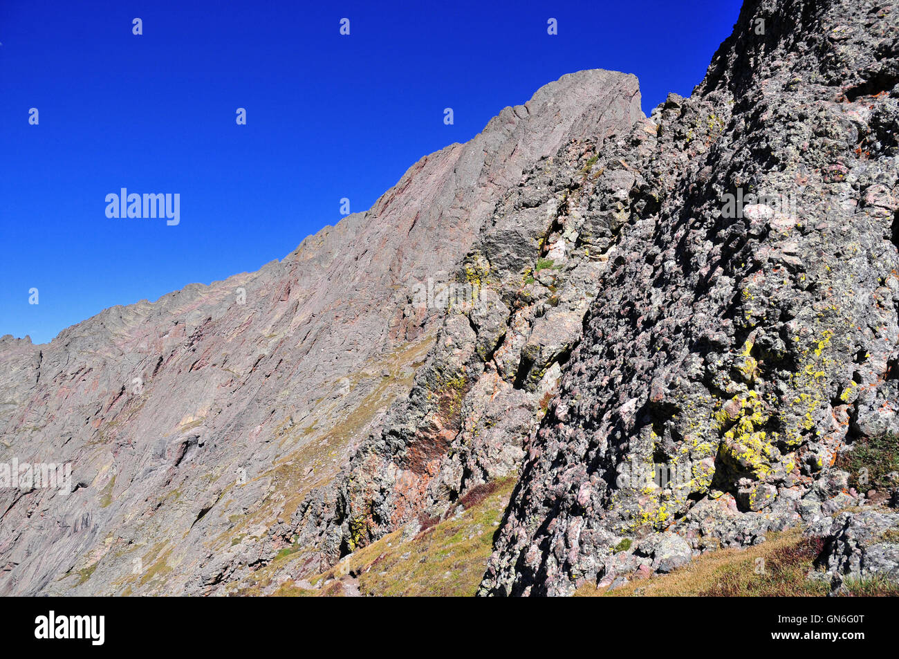 Approaching Crestone Peak, Colorado 14er in the Sangre de Cristo Range ...