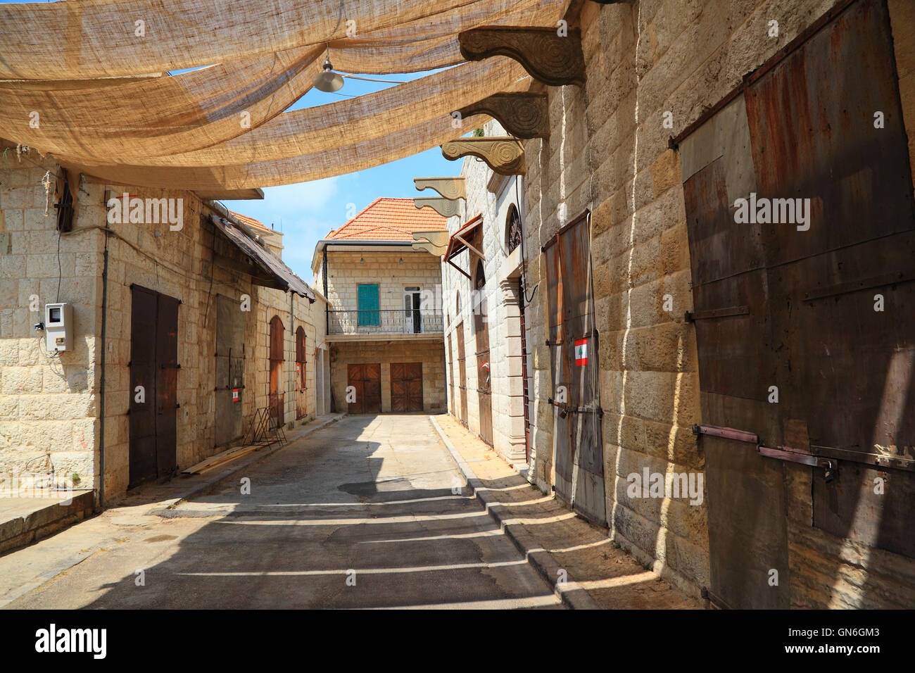 Douma hi-res stock photography and images - Alamy