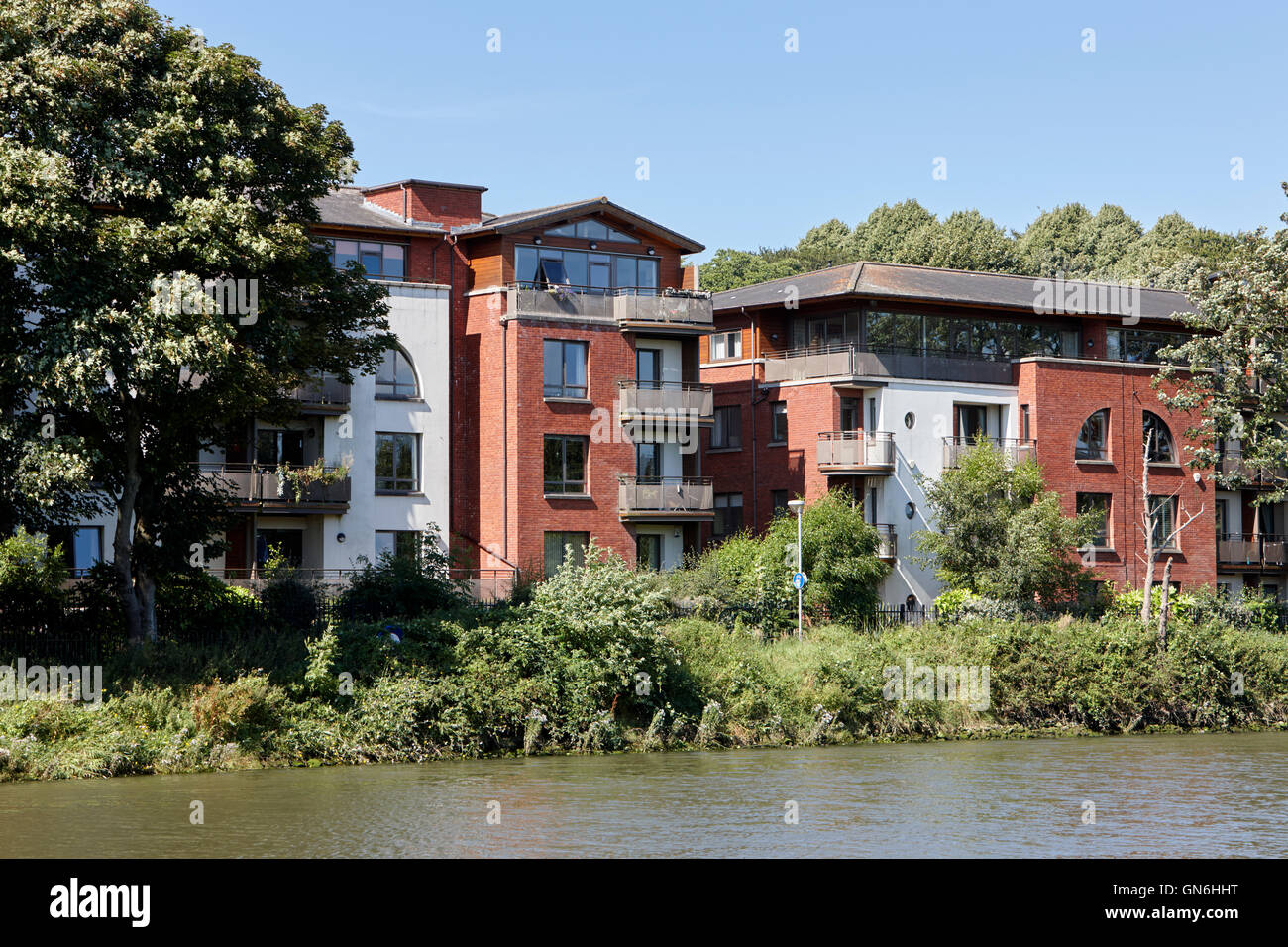 Modern residential building belfast hi-res stock photography and images ...