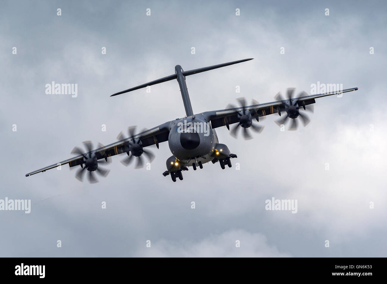 A 400m atlas transport aircraft hi-res stock photography and images - Alamy