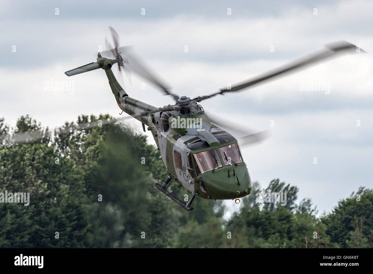 British Army (Royal Army) Air Corps (AAC) Westland Lynx AH7 battlefield ...