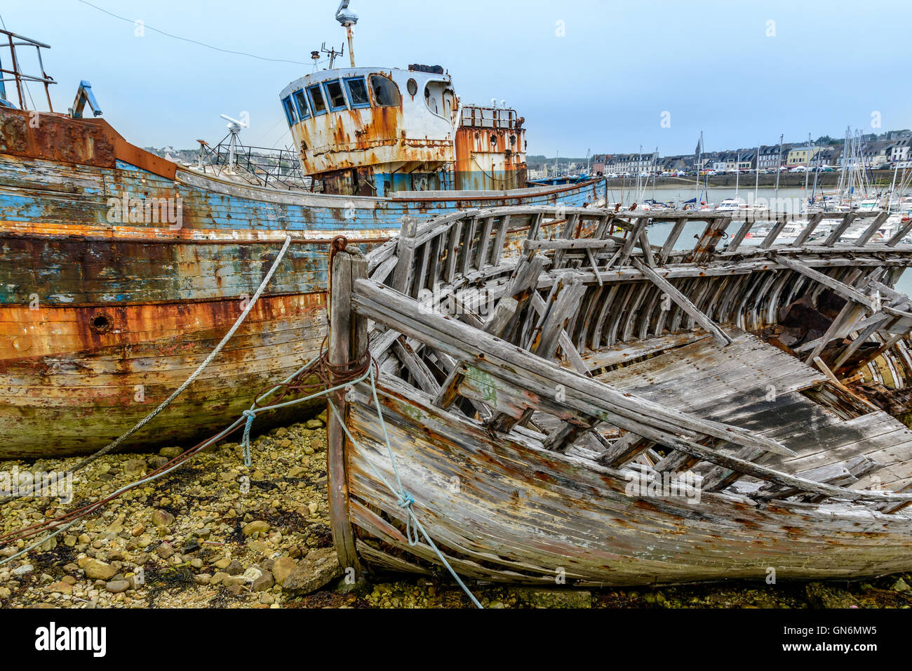 Ship graveyard hi-res stock photography and images - Alamy