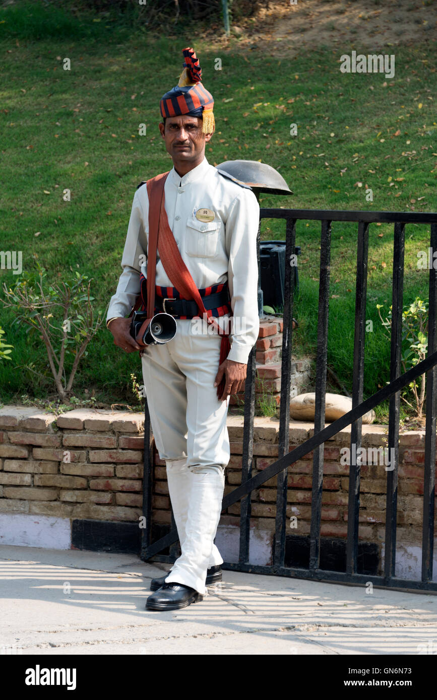 Hotel security guard hi-res stock photography and images - Alamy