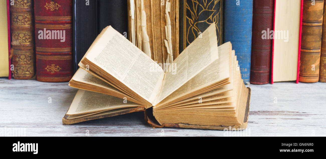 set of books Stock Photo - Alamy