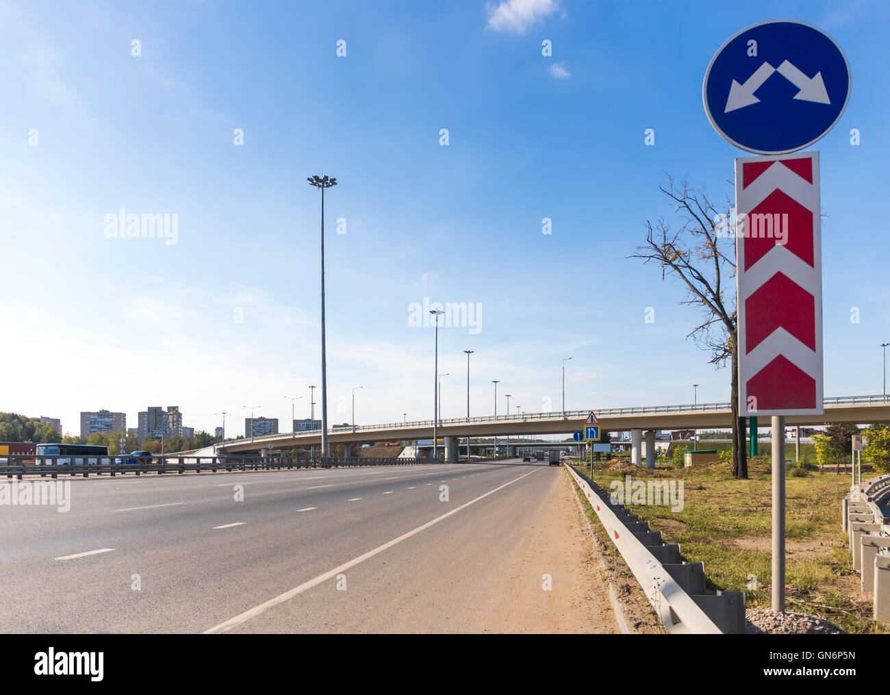 Road sign "Obstacle detour" on the highway Stock Photo - Alamy