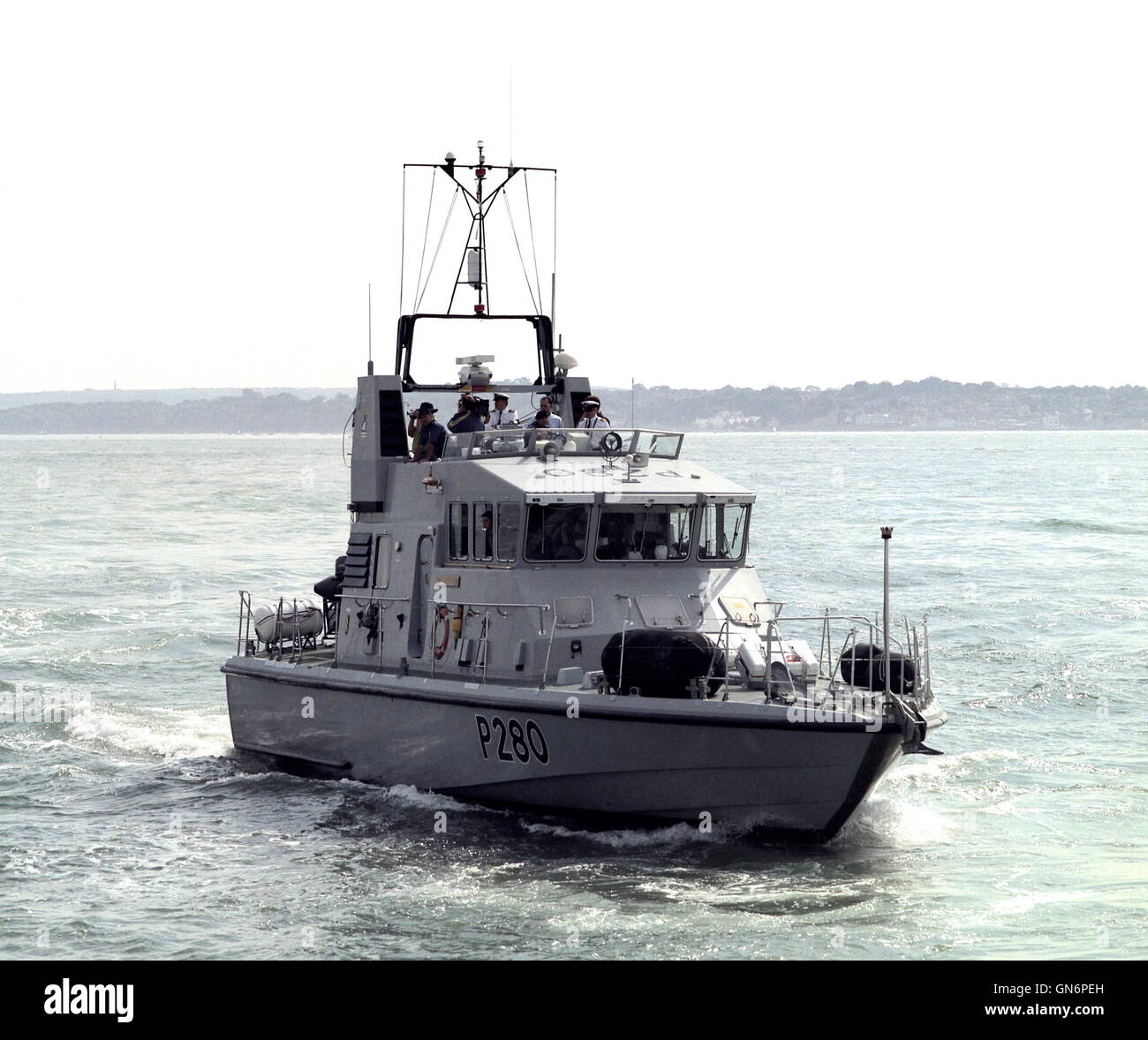 Royal navy p2000 hi-res stock photography and images - Alamy