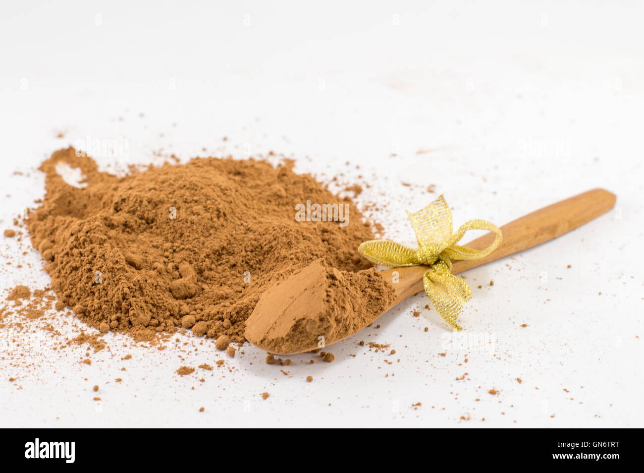 White cinnamon hi-res stock photography and images - Alamy