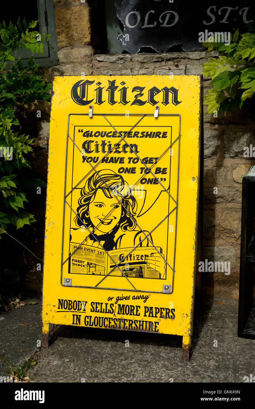 Newspaper board hi-res stock photography and images - Alamy