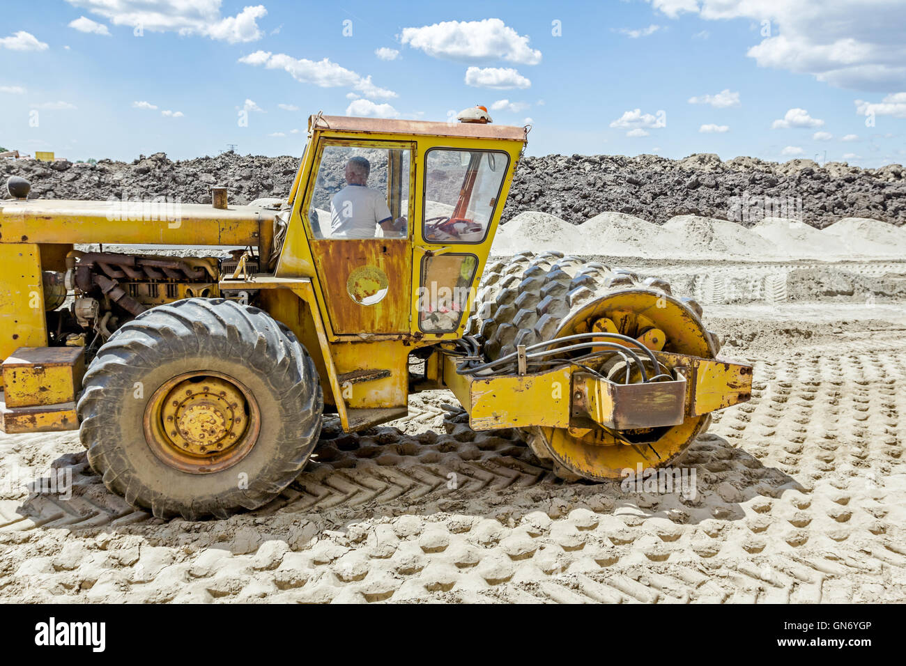 Spike Driving Machine High Resolution Stock Photography and Images - Alamy