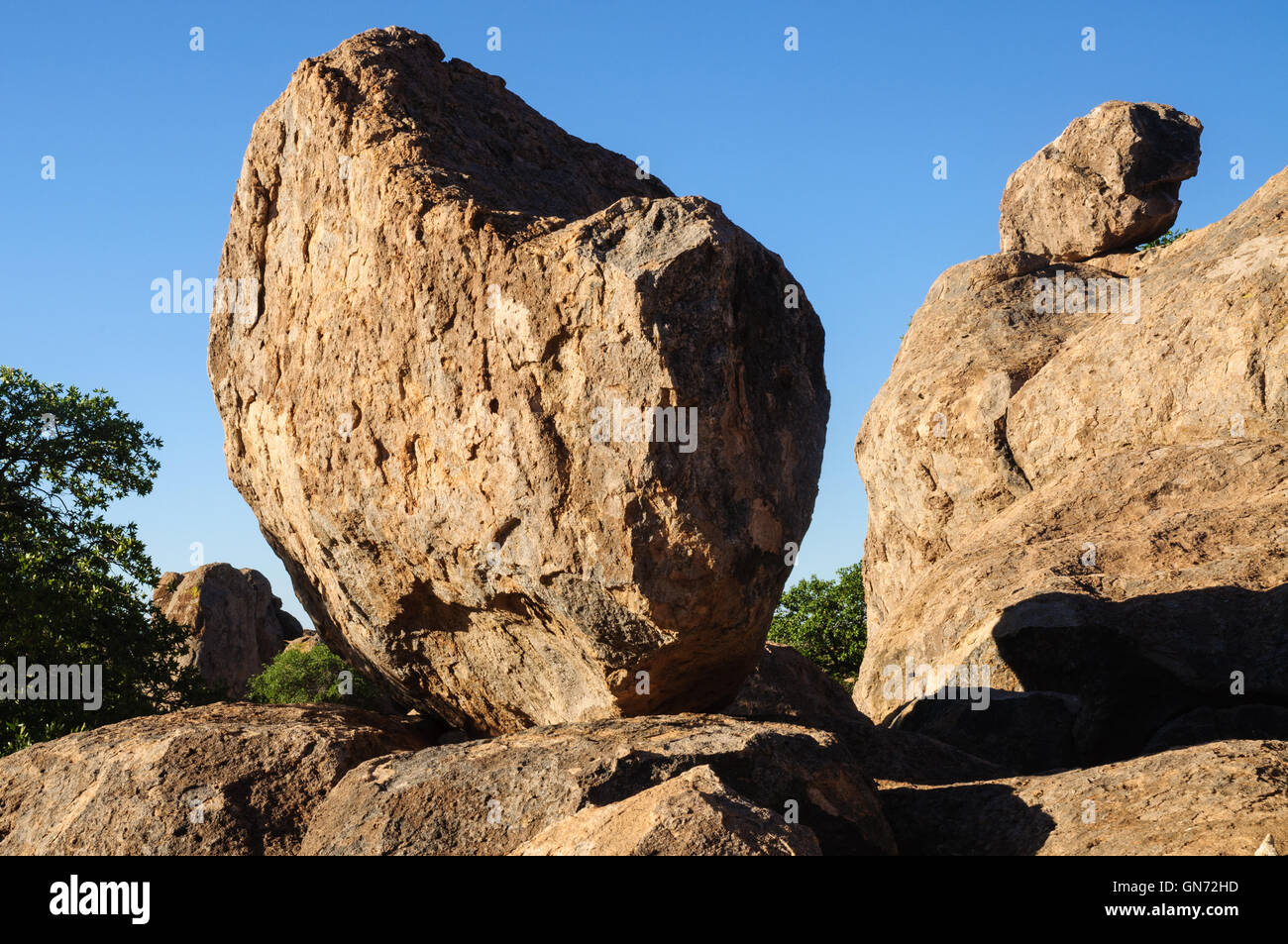 Monument rocks state park hi-res stock photography and images - Alamy