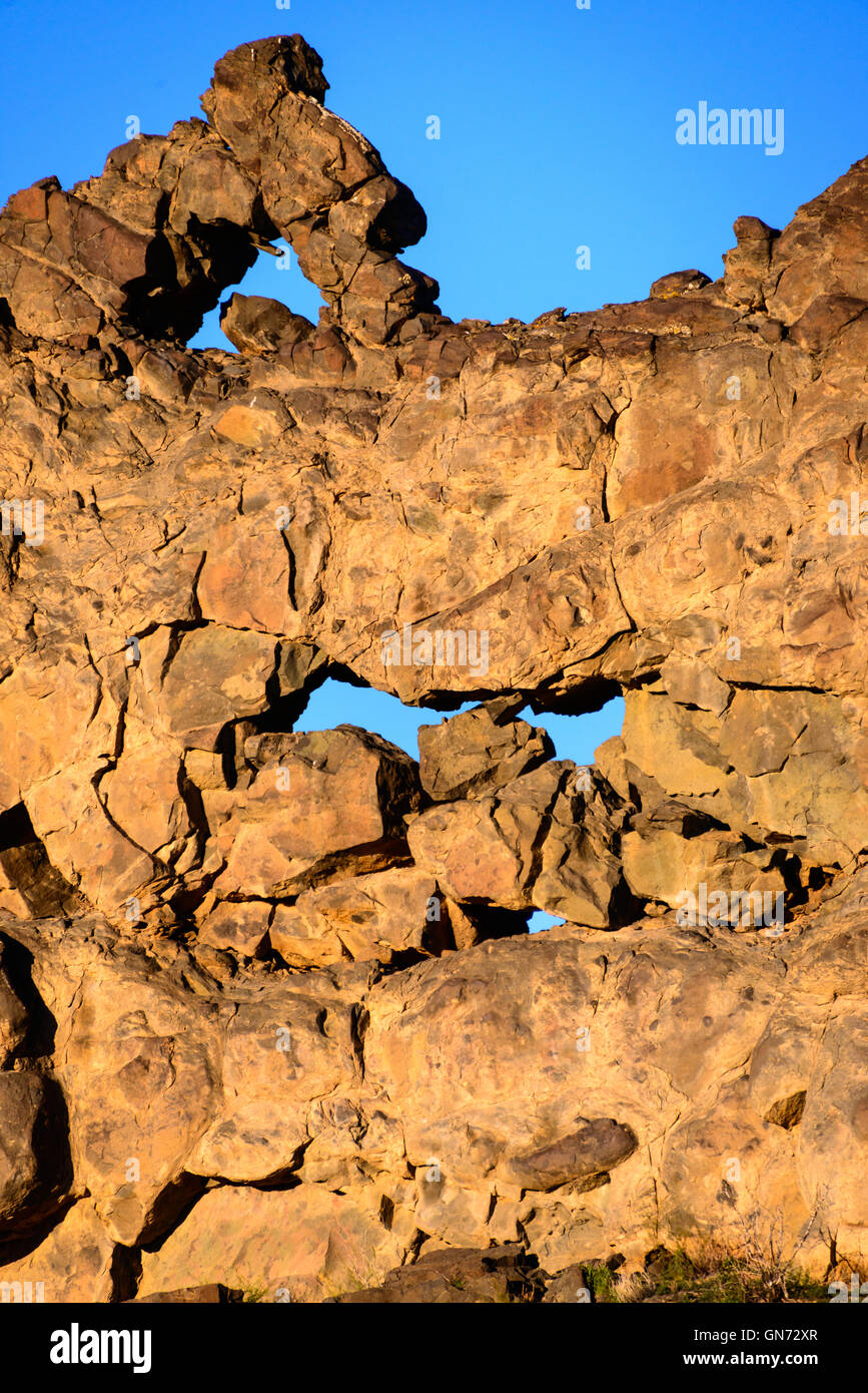 Shiprock hi-res stock photography and images - Alamy