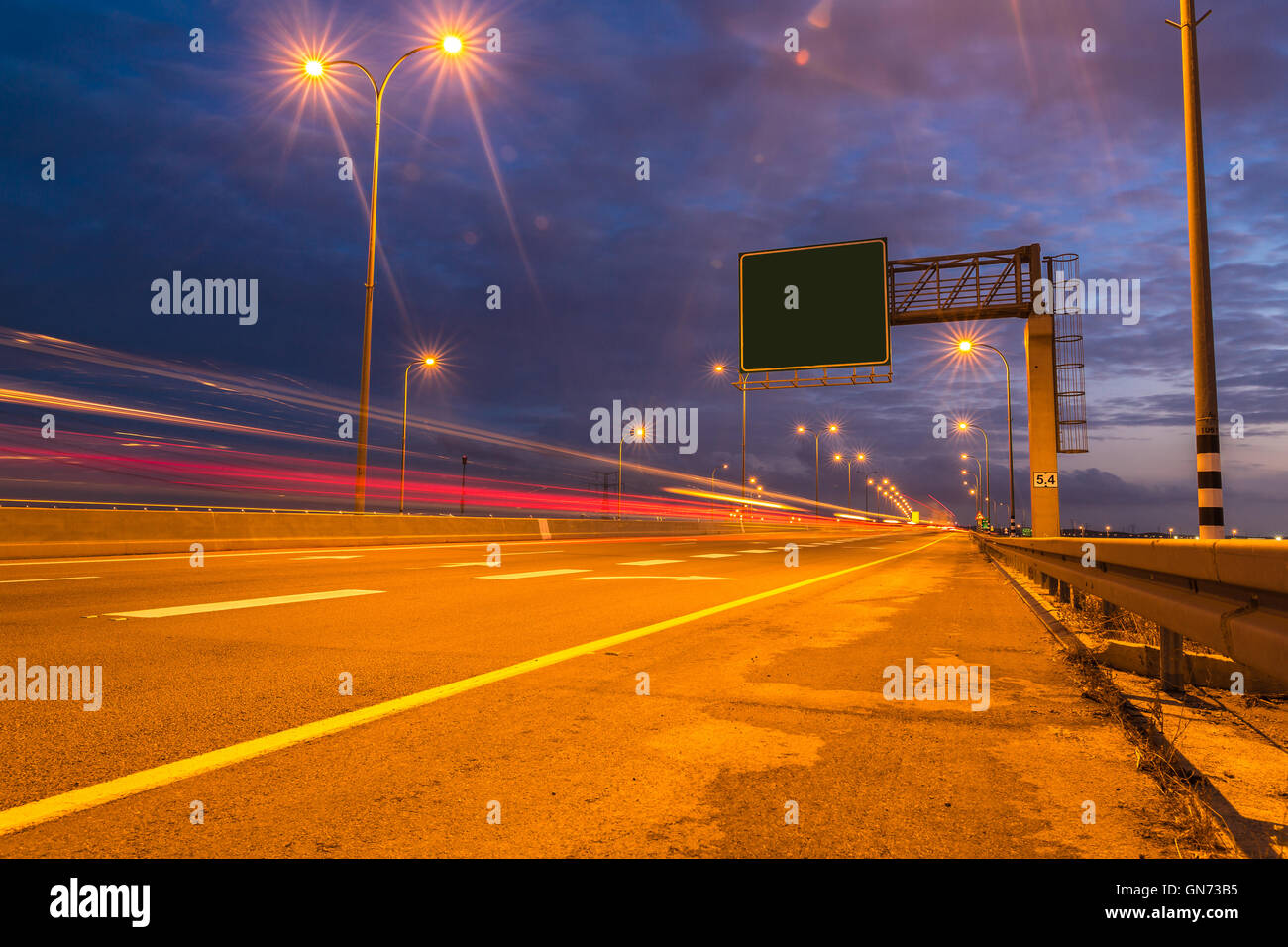 Landscape urban street road hi-res stock photography and images - Alamy