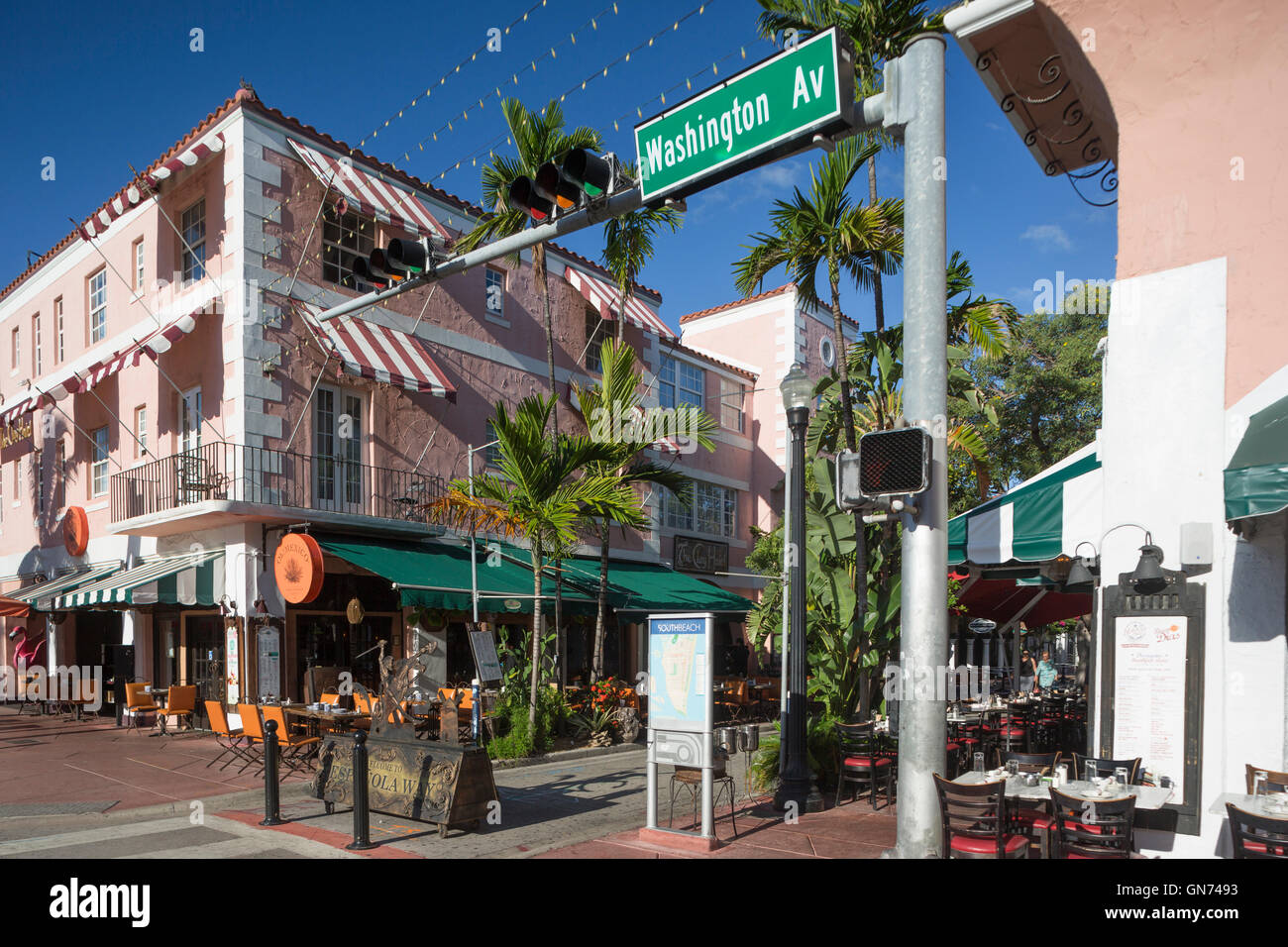 Espanola way spanish village hi-res stock photography and images - Alamy