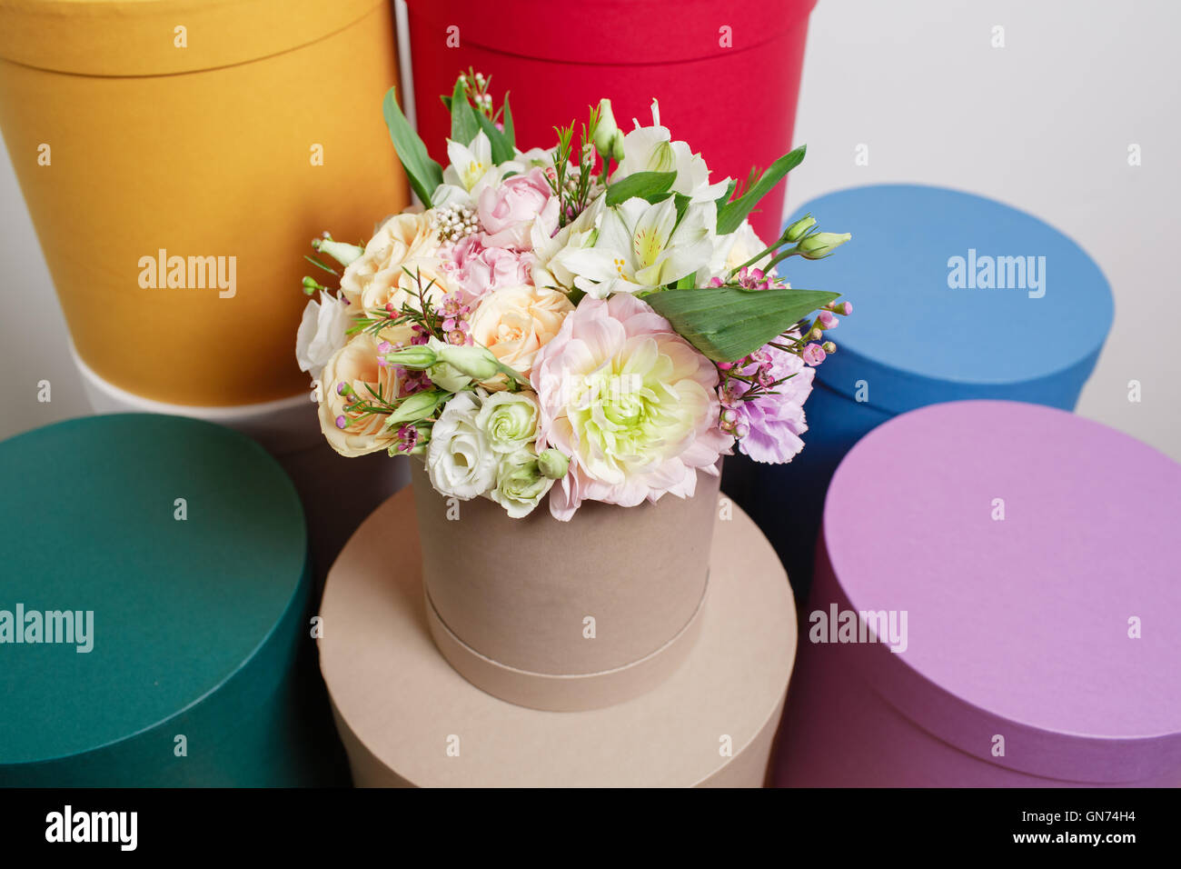 Round Box Bouquet at Jeanette Upshaw blog