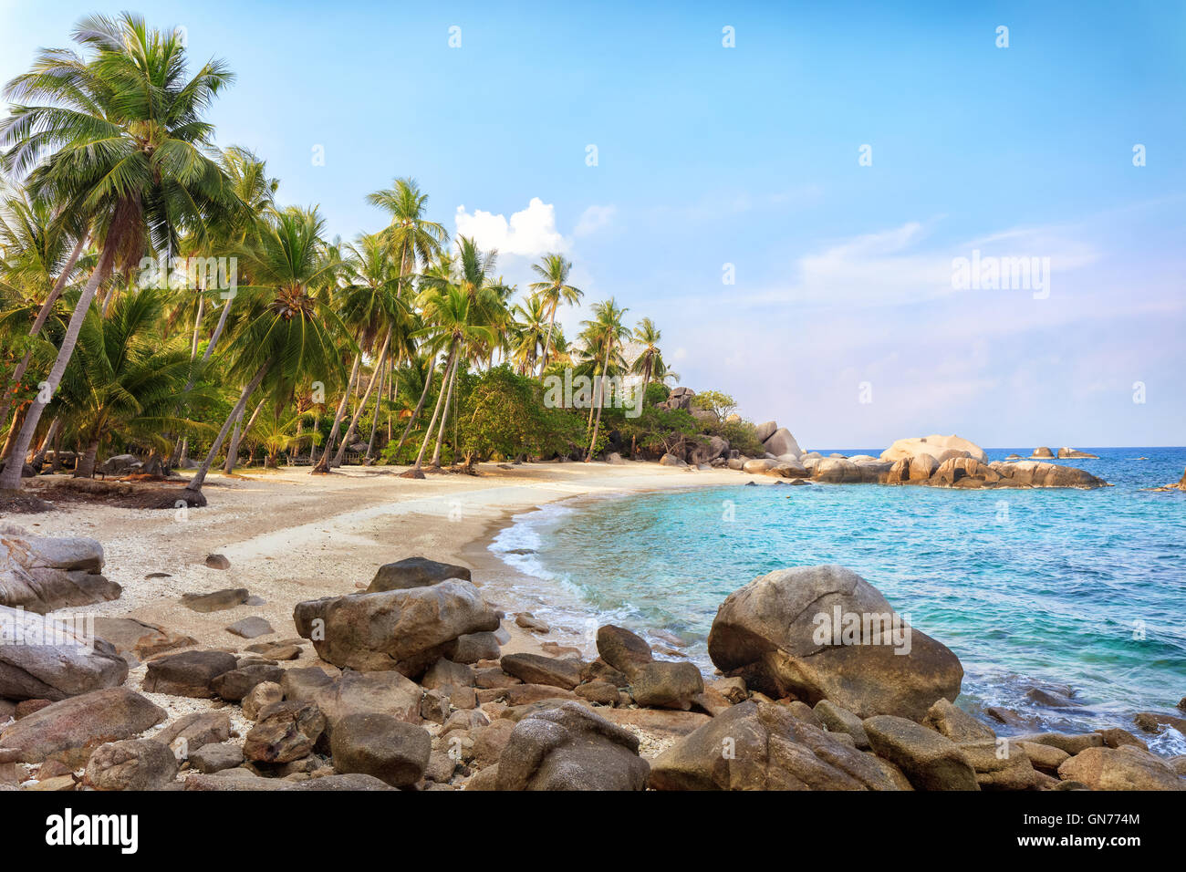 Asian tropical beach paradise in Thailand Stock Photo - Alamy