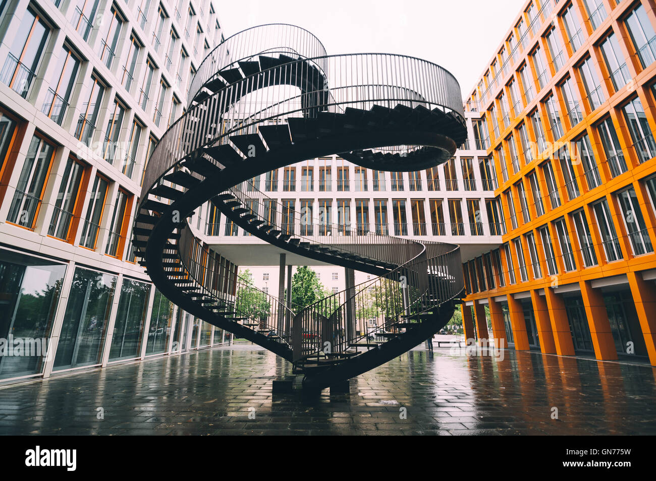 Kpmg building in munich hi-res stock photography and images - Alamy