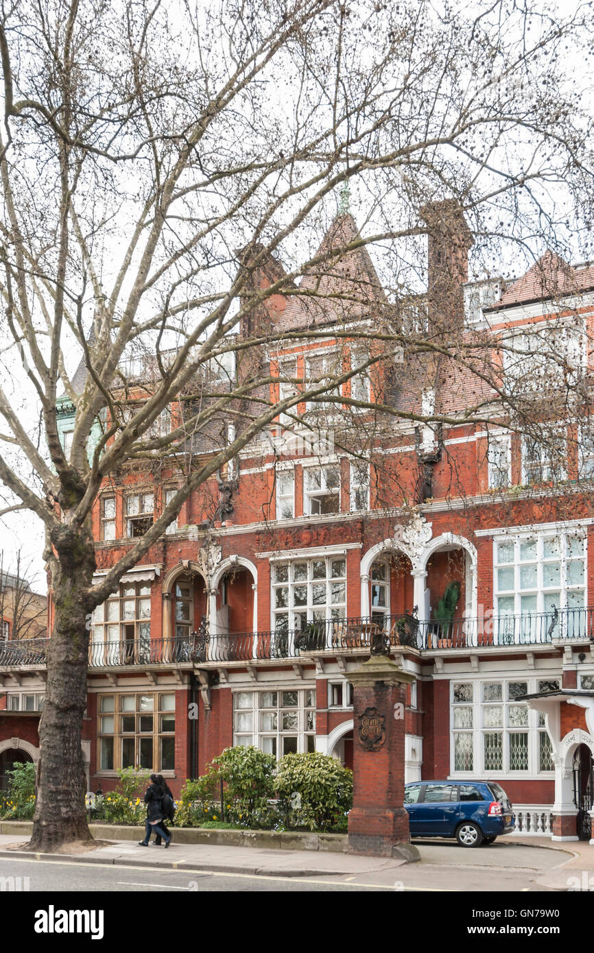 South kensington houses hi-res stock photography and images - Alamy