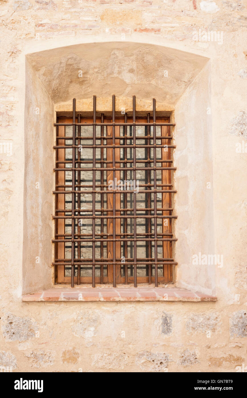 Old window iron bars hi-res stock photography and images - Alamy