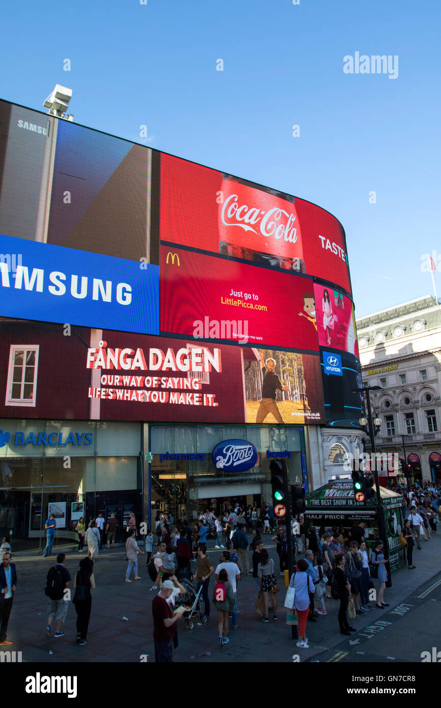 Piccadilly circus city westminster london hi-res stock photography and ...