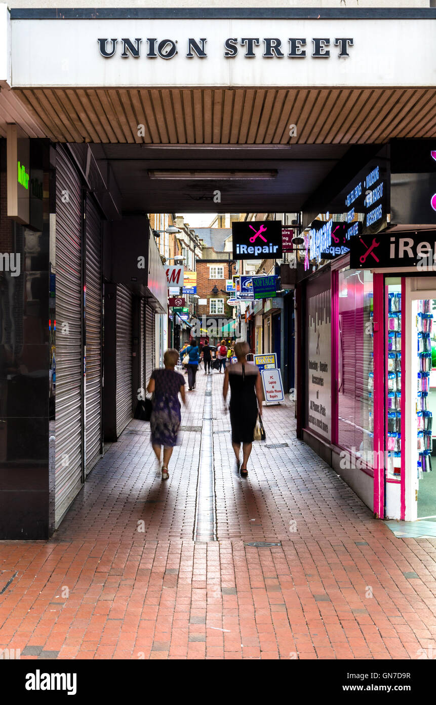 Down town reading hi-res stock photography and images - Alamy