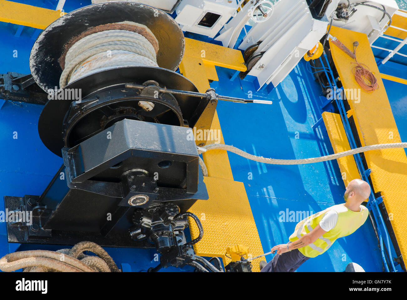 Detail of ropes and tie rods on the deck of the ship Stock Photo - Alamy