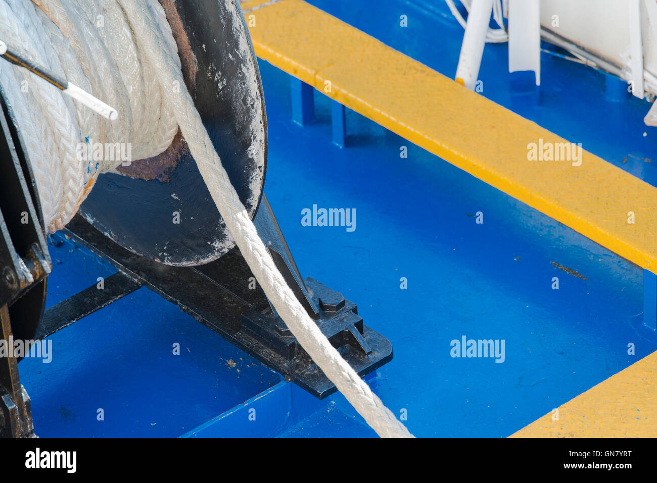 Detail of ropes and tie rods on the deck of the ship Stock Photo - Alamy