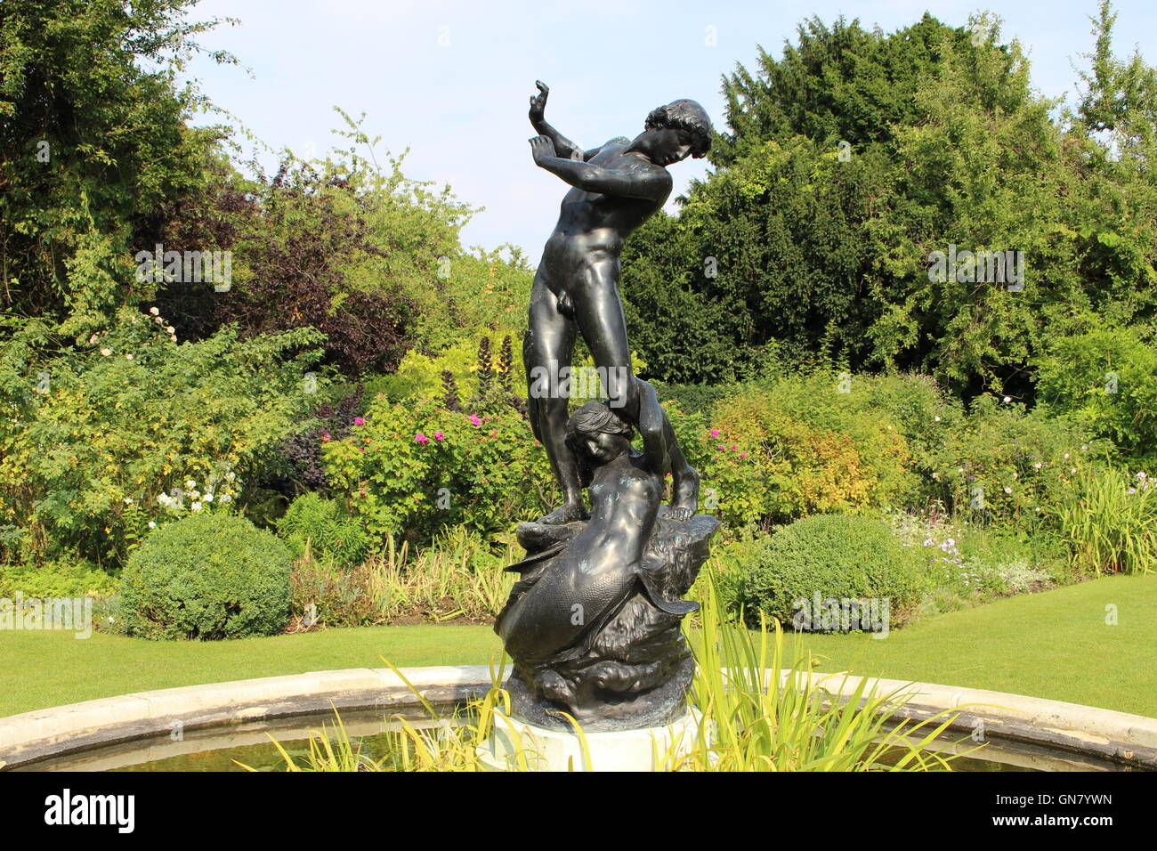 Hylas and the Nymph statue by Henry Pengram in St. John's Lodge Gardens ...