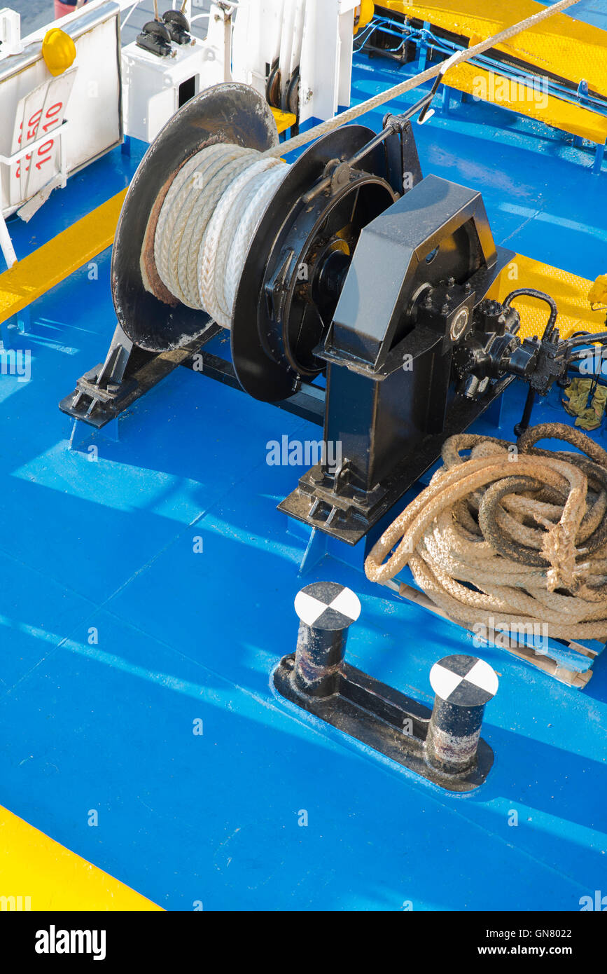 Tie rods hi-res stock photography and images - Alamy