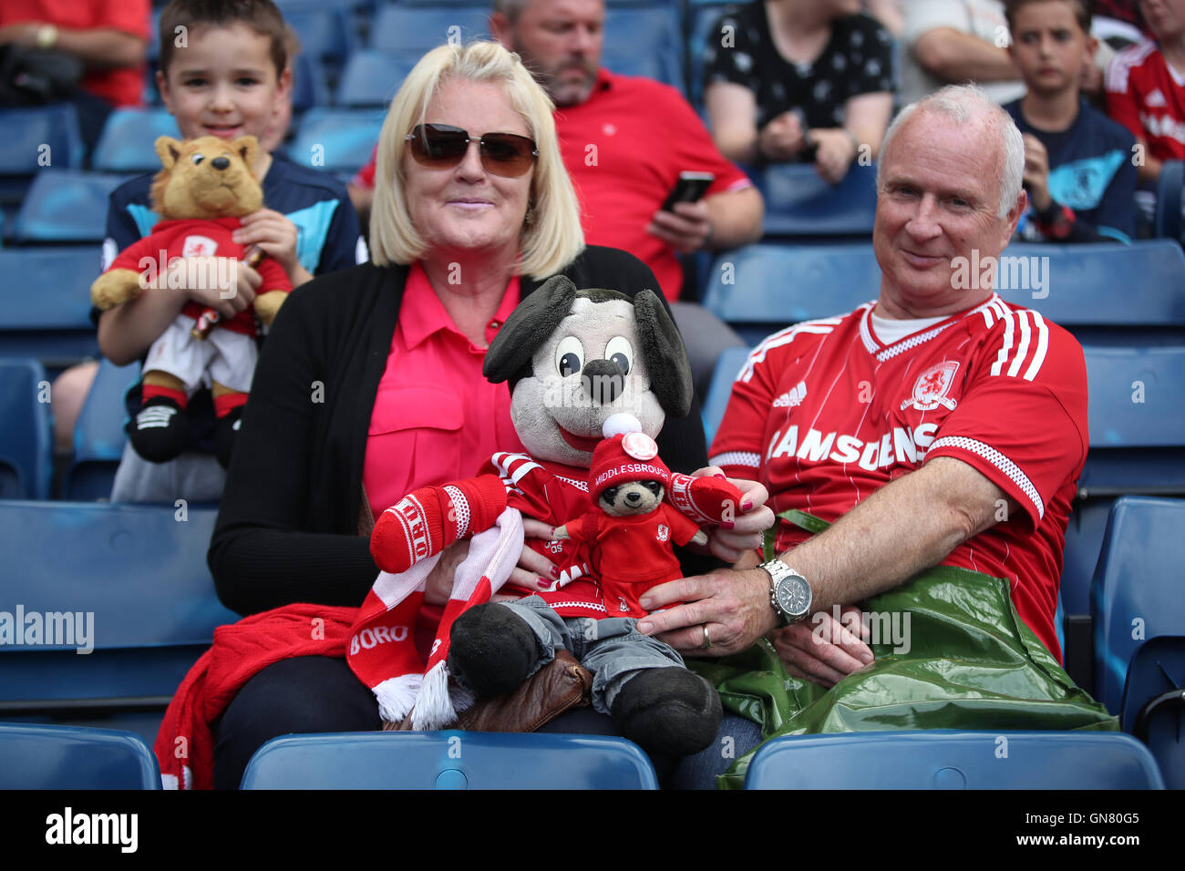 Middlesbrough mascot roary the lion hi-res stock photography and images ...