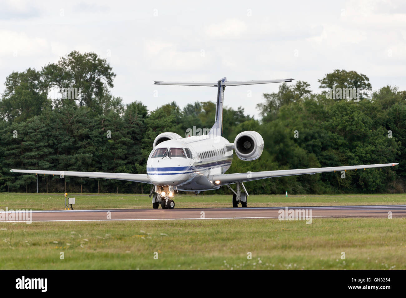 Belgian Air Component (Air Force) Embraer ERJ-135LR VIP aircraft at the ...