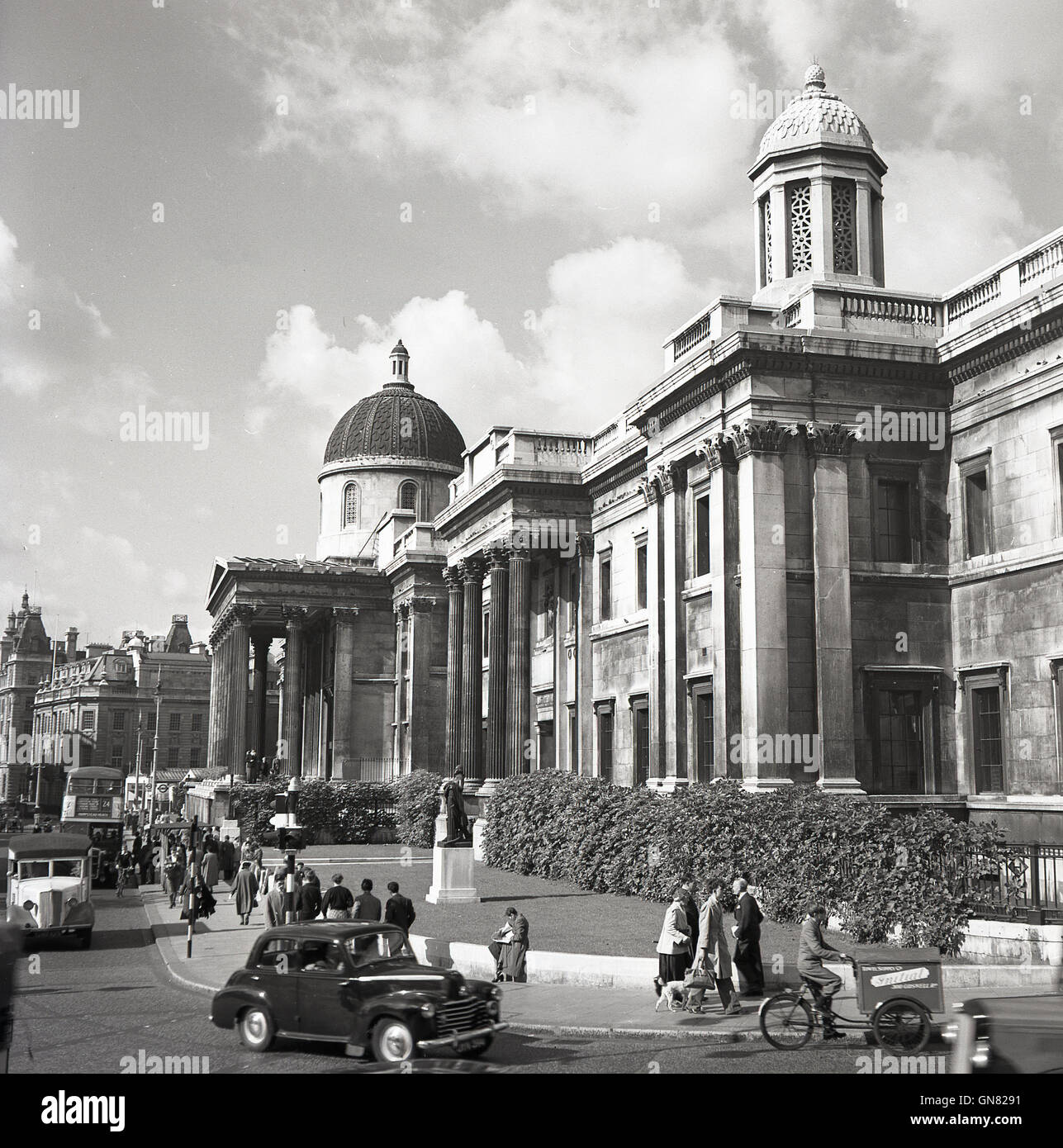 1950s london traffic hi-res stock photography and images - Alamy