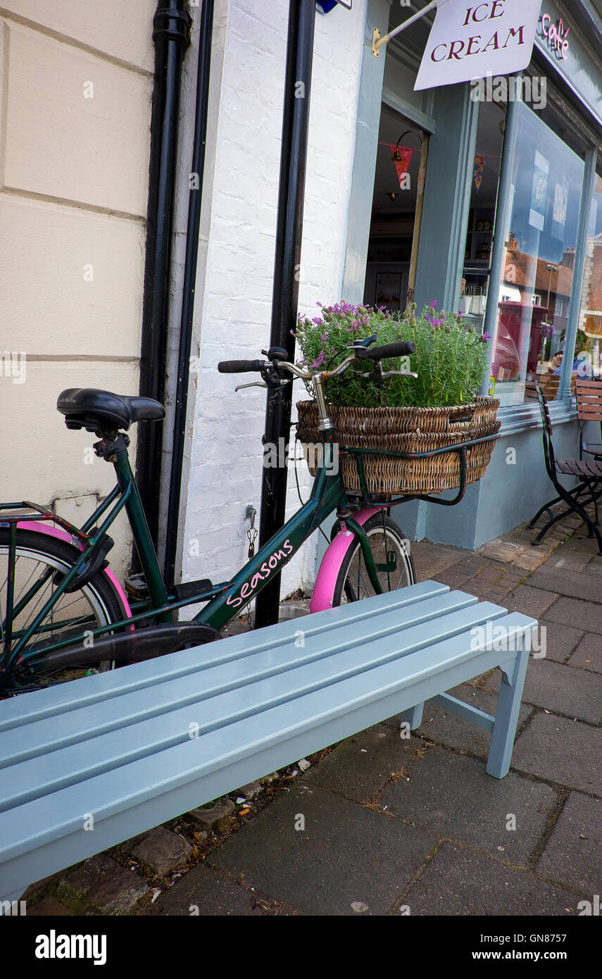 River Misbourne Old Amersham High Resolution Stock Photography and ...