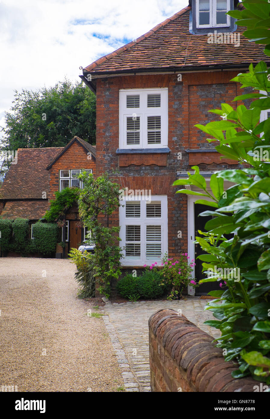River misbourne old amersham hi-res stock photography and images - Alamy