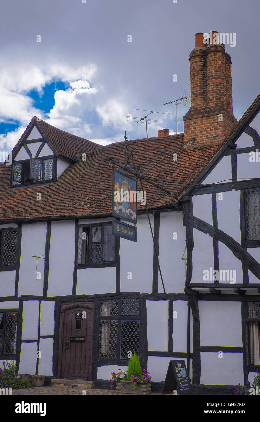 River misbourne old amersham hi-res stock photography and images - Alamy